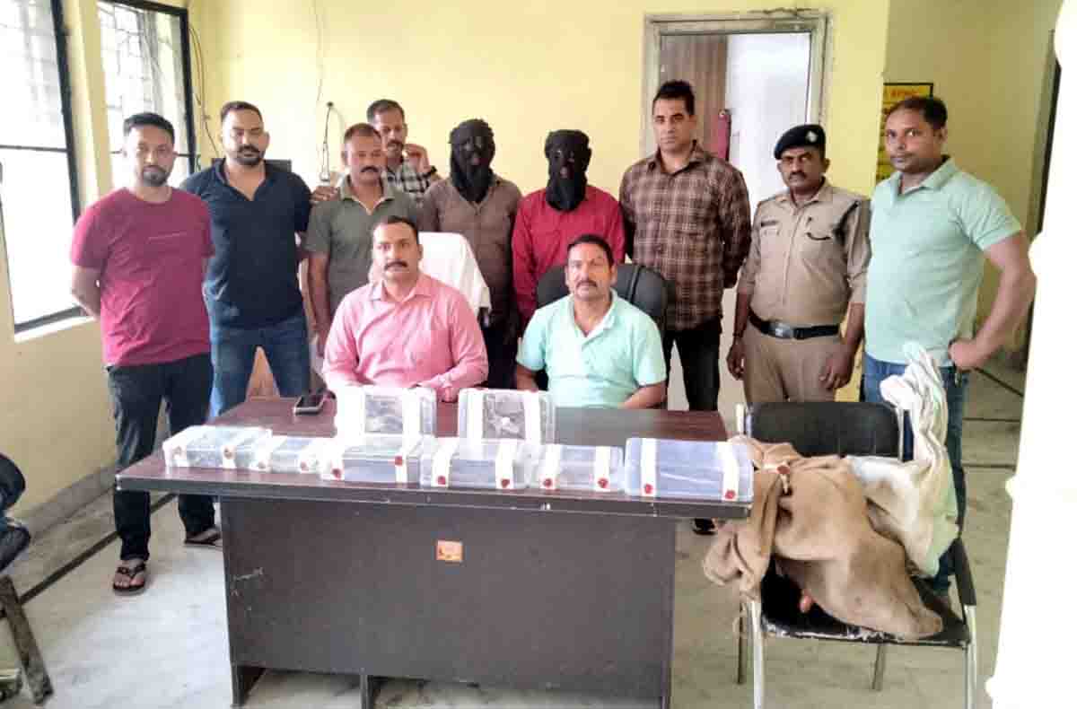 STF busts inter-state arms smuggling gang, 2 arrested - Pioneer Edge ... STF busts inter-state arms smuggling gang, 2 arrested - Pioneer Edge ...