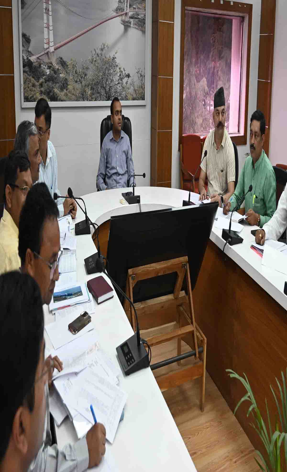 DM meets Lakhwar Dam- affected people - Pioneer Edge | Uttarakhand News ...