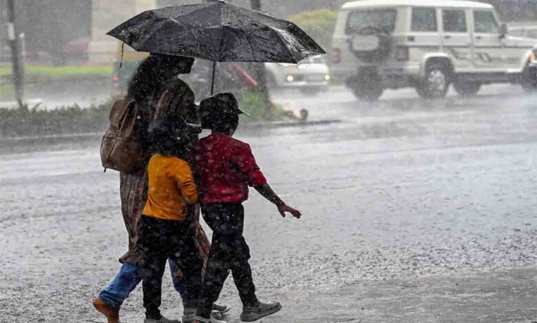 Red alert- extremely heavy rain forecast in Dehradun & three other ...
